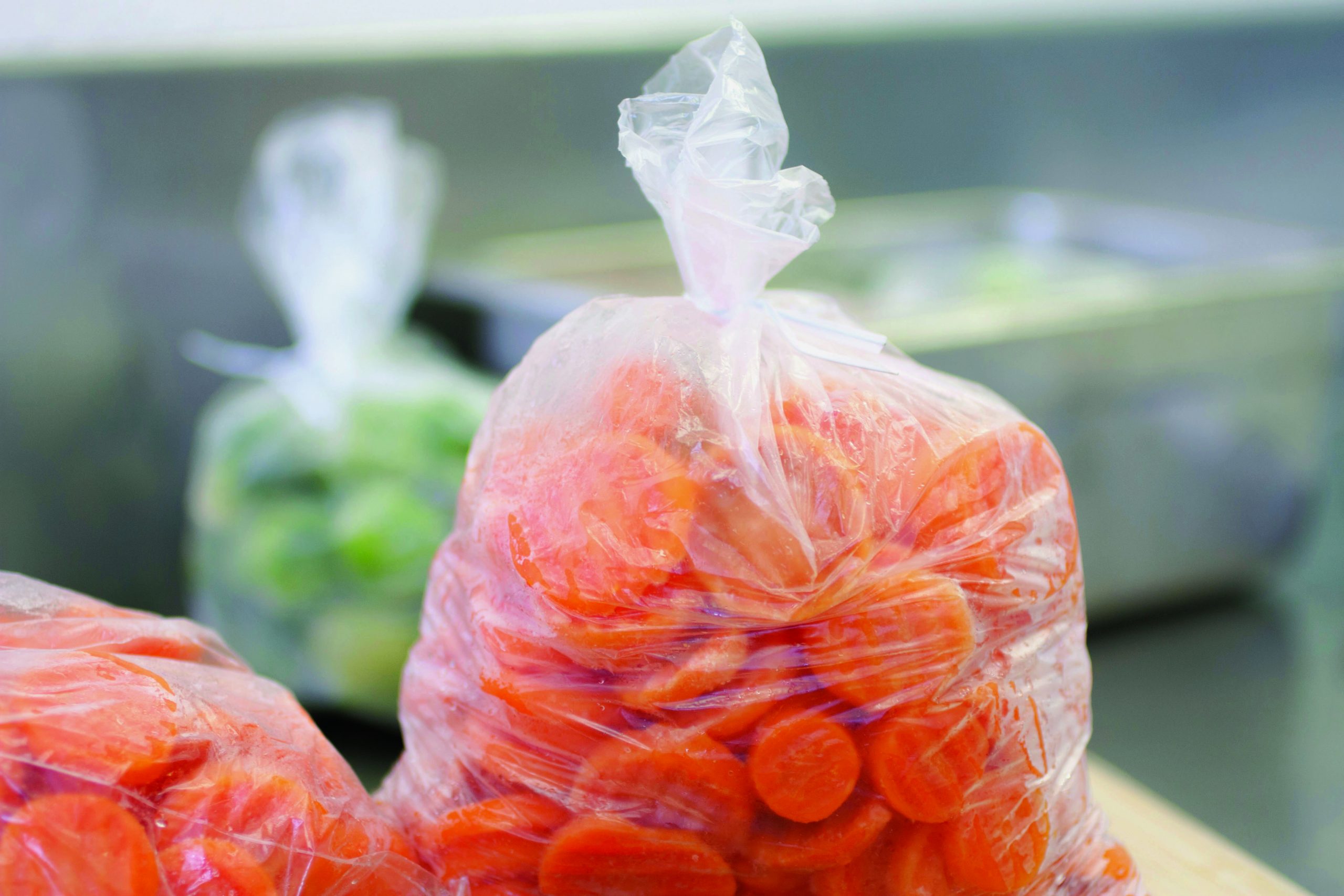 HD Bag Carrots - Handgards® | First in Food Safety Innovations